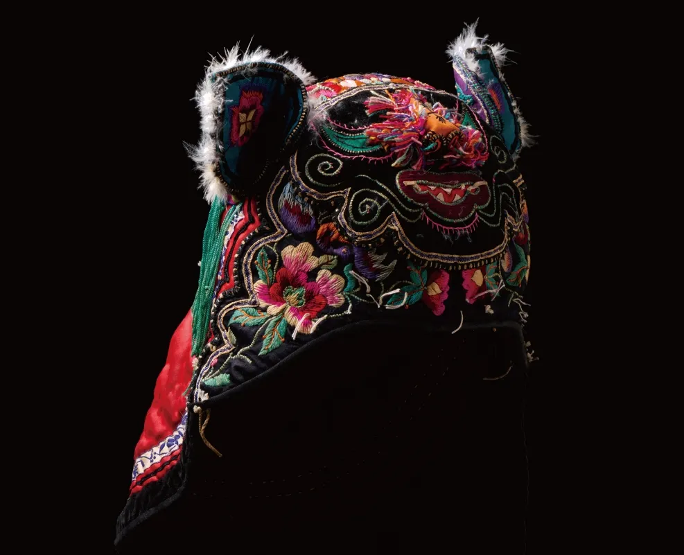 Unveiling Crowned Elegance: Tiger Hat - Nantong Foremost Garments ...